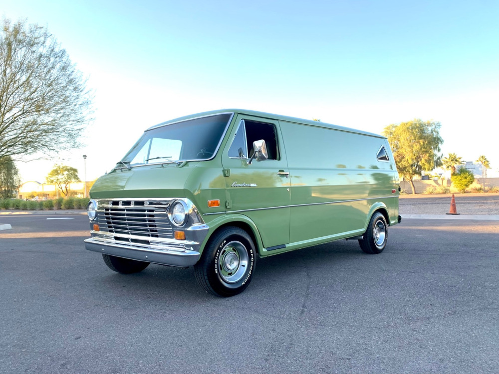 #525 - 1970 Ford Econoline Super Van | MAG Auctions