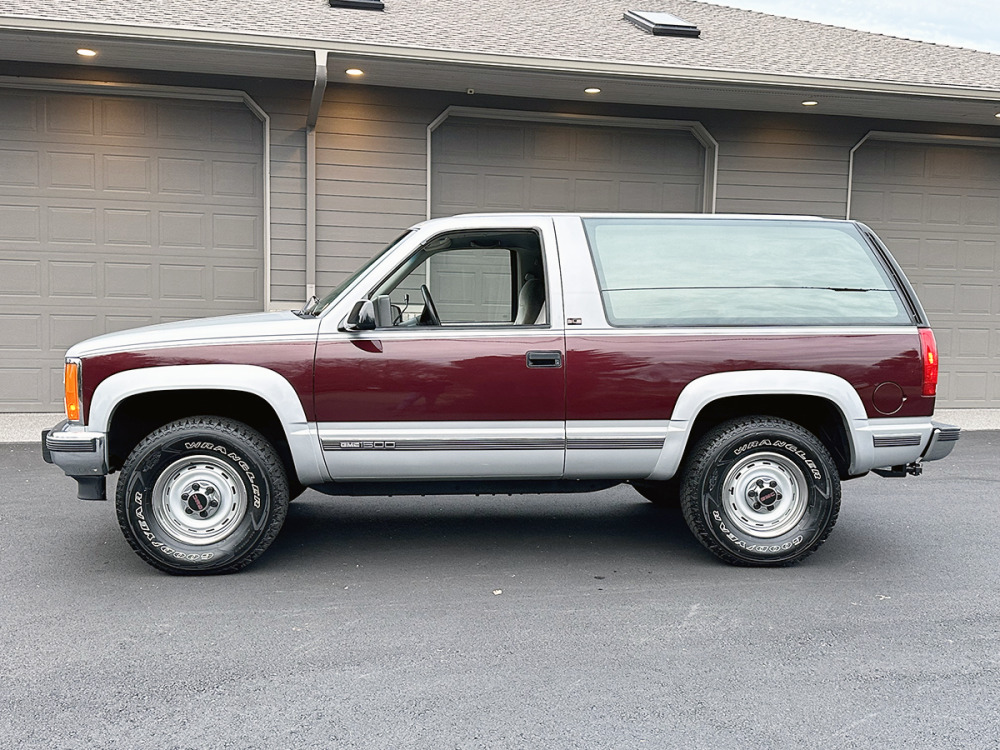 #171 - 1992 GMC Yukon Wagon | MAG Auctions