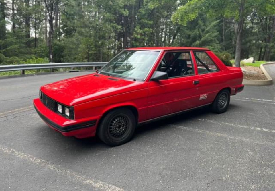 #236 - 1984 Renault Alliance Race Car | MAG Auctions