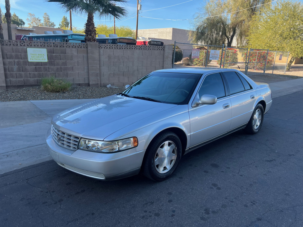 #107 - 1999 Cadillac Seville sedan | MAG Auctions