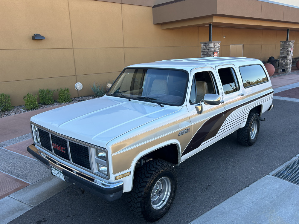 #658 - 1987 GMC Suburban SUV | MAG Auctions
