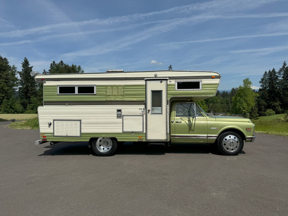 #418 - 1972 Chevrolet C30 Camper | MAG Auctions