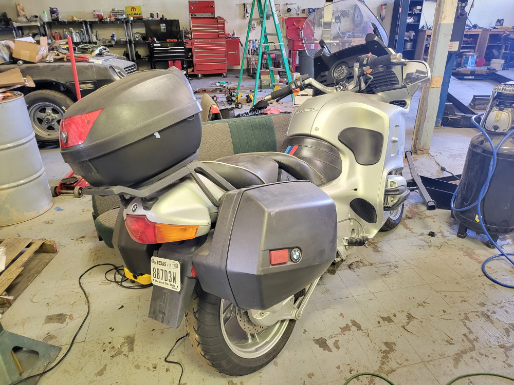 #340 - 2002 BMW R1150 RT Tour Master motorcycle | MAG Auctions