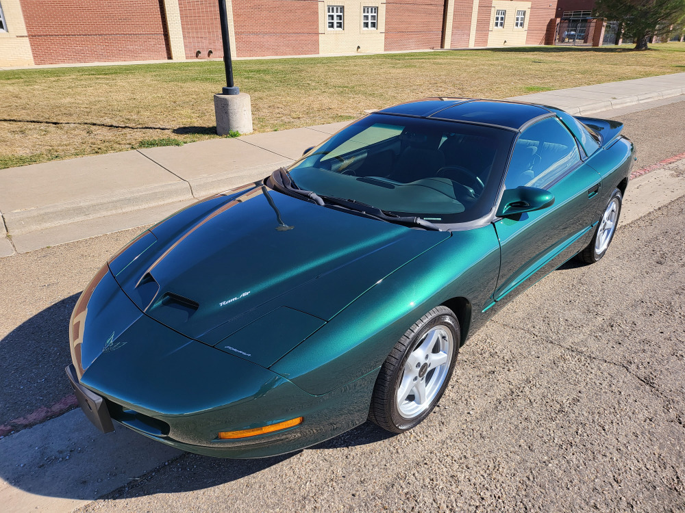 #346 - 1996 Pontiac Firebird Formula WS6 | MAG Auctions