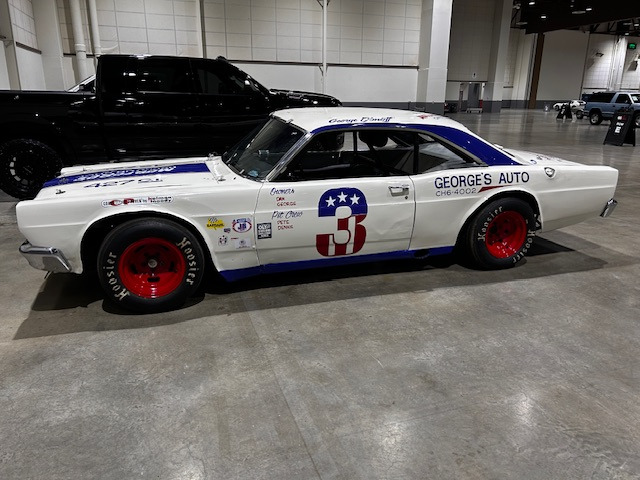 #549 - Ford Fairlane Race car | MAG Auctions