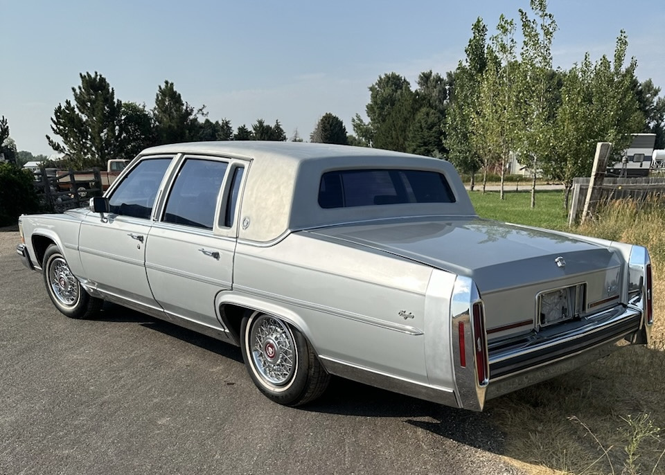 #116 - 1988 Cadillac Brougham | MAG Auctions