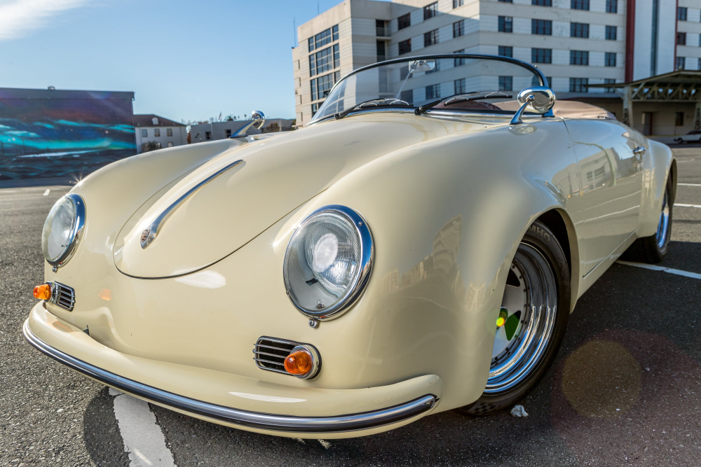 #328 - 1974 Volkswagen Custom Roadster (Speedster replica) | MAG Auctions