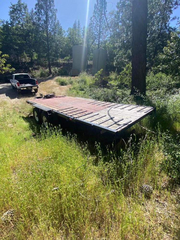 #429A - 2019 Flatbed Trailer with Snowcat lot 429-NOT FOR SEPERATE BID ...