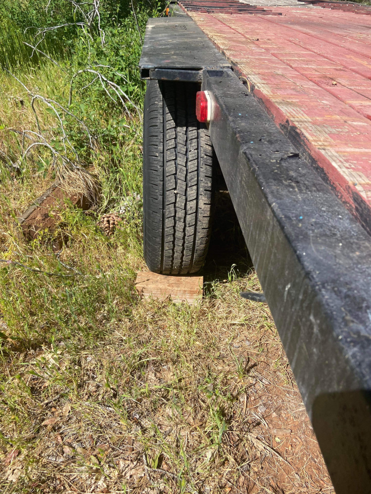 #429A - 2019 Flatbed Trailer with Snowcat lot 429-NOT FOR SEPERATE BID ...