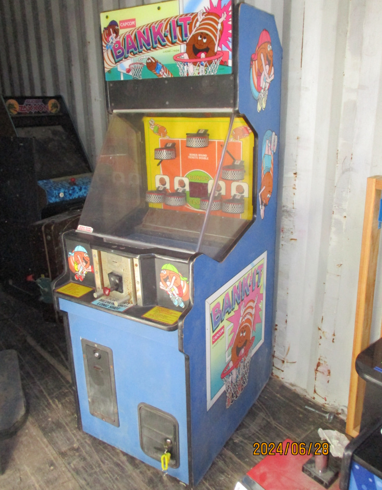 #M103 - Bank It Arcade Game | MAG Auctions