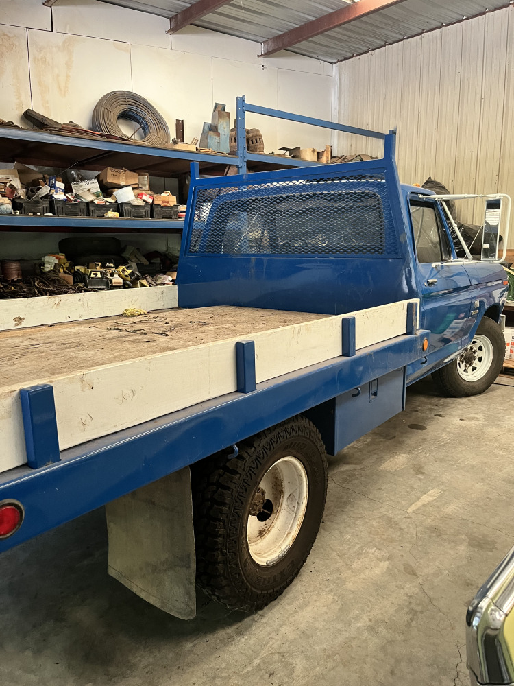 #324 - 1974 Ford F350 Flatbed Pickup | MAG Auctions