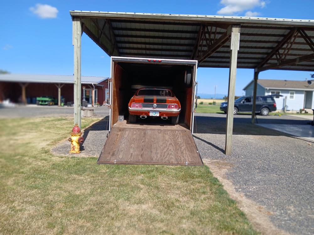 #536 - 2015 Apache 22' Enclosed car trailer | MAG Auctions