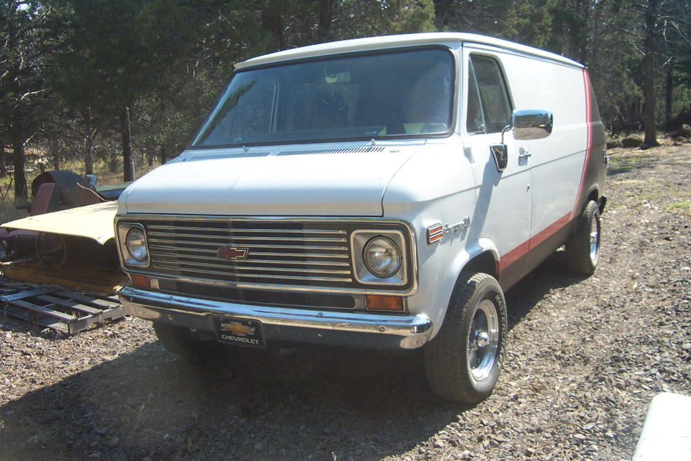 #530 - 1971 Chevrolet G20 van | MAG Auctions