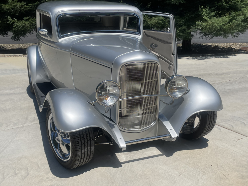 #388R - 1932 Ford Custom 3 window coupe | MAG Auctions