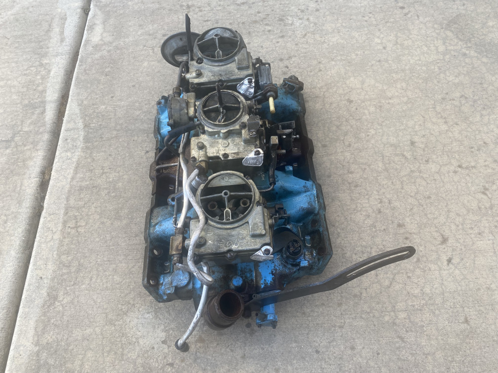 #M308 - 1965 Pontiac Tri-Power Setup | MAG Auctions