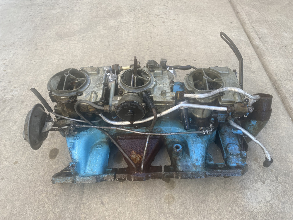 #M308 - 1965 Pontiac Tri-Power Setup | MAG Auctions