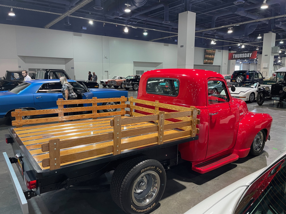 #T200R - 1948 Chevrolet Thriftmaster Pickup w/ Flatbed | MAG Auctions
