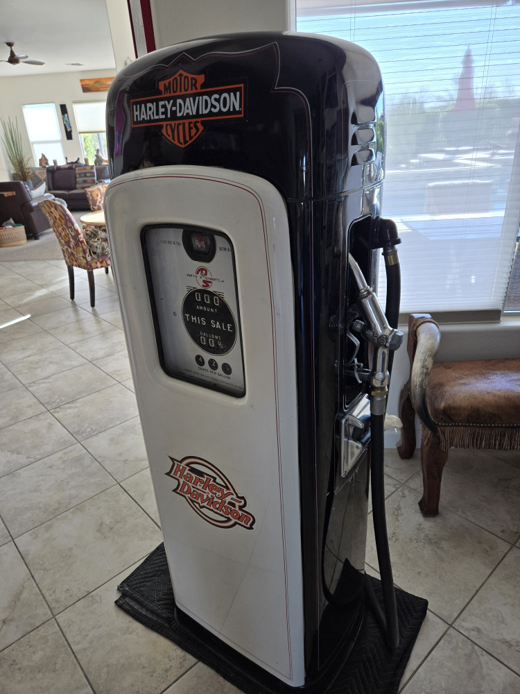 #M207 - Harley Davidson Gas Pump | MAG Auctions