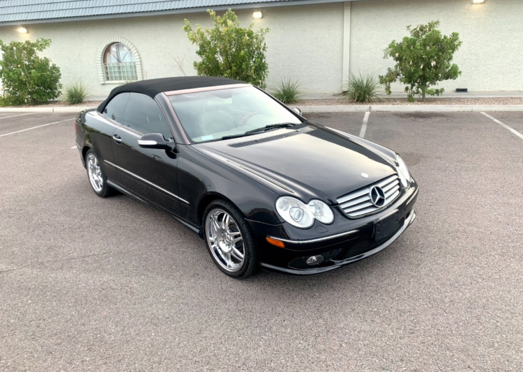 #442 - 2004 Mercedes-Benz CLK 500 Designo Launch Edition | MAG Auctions