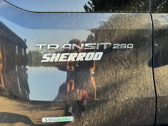 #516 - 2015 Ford F250 Transit Van Sherwood Edition | MAG Auctions