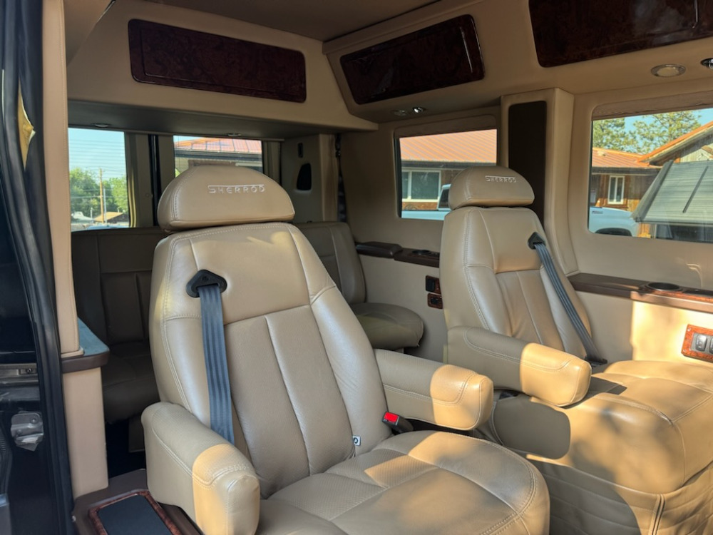 #516 - 2015 Ford F250 Transit Van Sherwood Edition | MAG Auctions