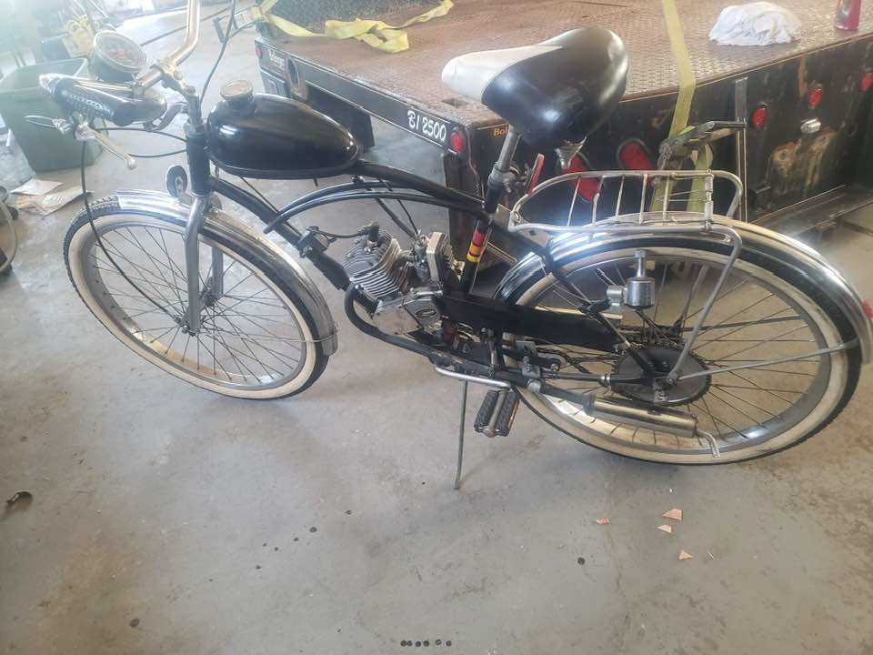 #104 - 2009 Delson Bicycle w/ Skyhawk-GT5 Gas Engine | MAG Auctions
