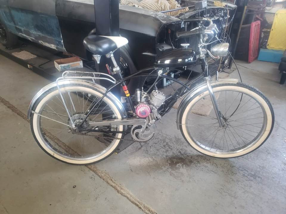 #104 - 2009 Delson Bicycle w/ Skyhawk-GT5 Gas Engine | MAG Auctions