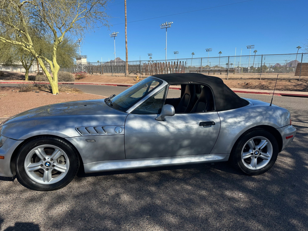 #329 - 2000 BMW Z3 Convertible | MAG Auctions