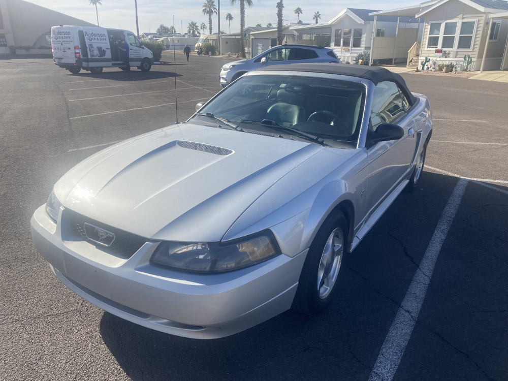 #208 - 2001 Ford Mustang Convertible | MAG Auctions