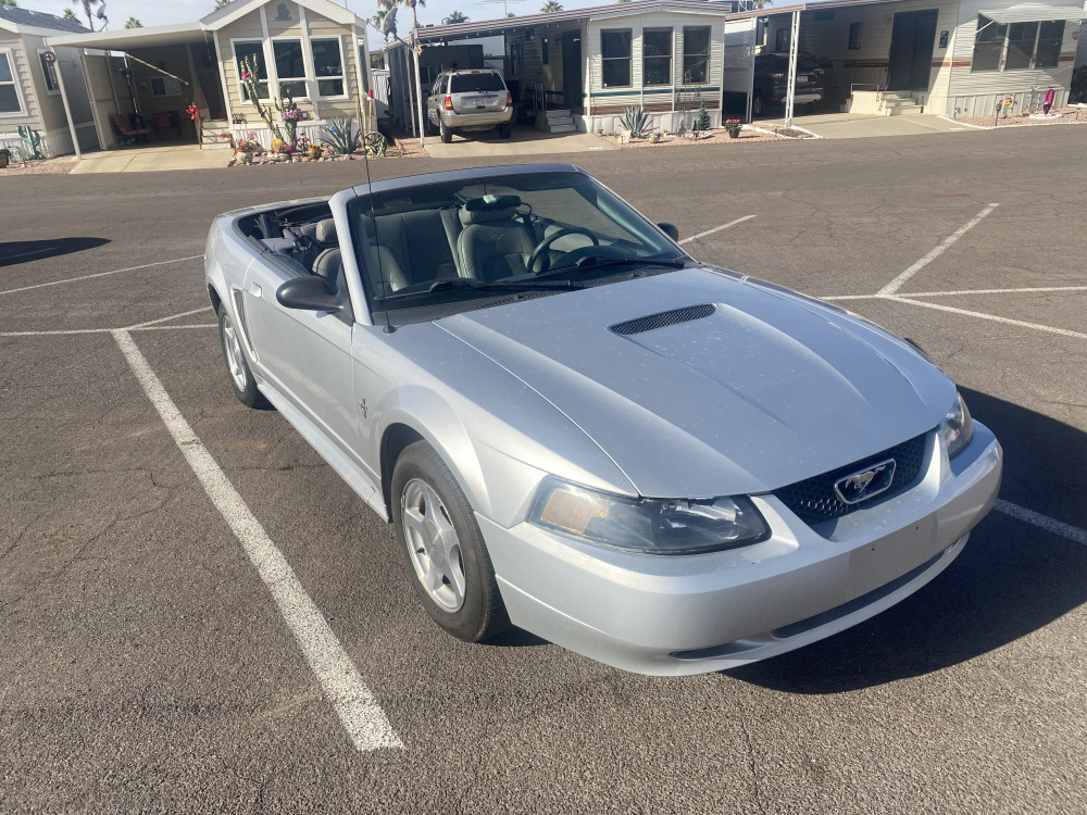 #208 - 2001 Ford Mustang Convertible | MAG Auctions