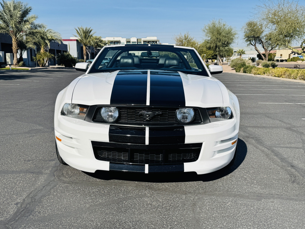 #520 - 2012 Ford Mustang Convertible | MAG Auctions