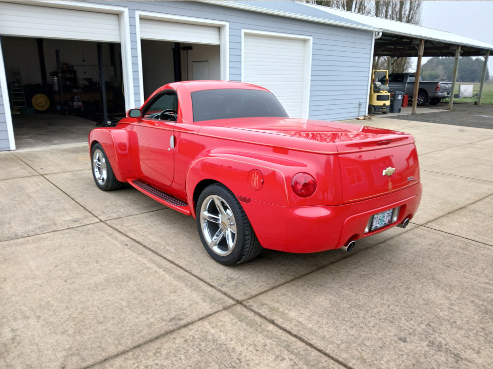 #258R - 2003 Chevrolet SSR pickup | MAG Auctions