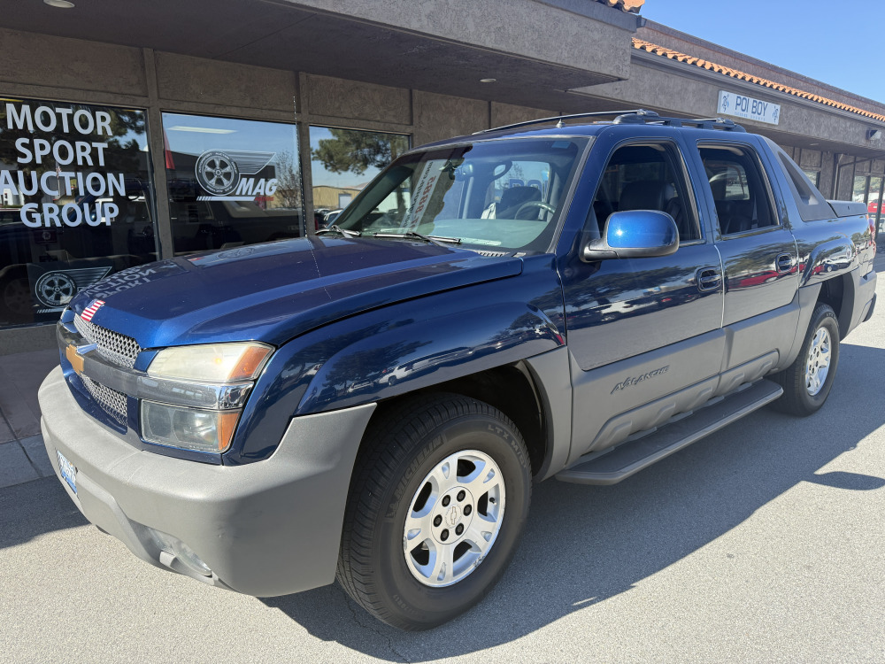 #347 - 2002 Chevrolet Avalanche | MAG Auctions