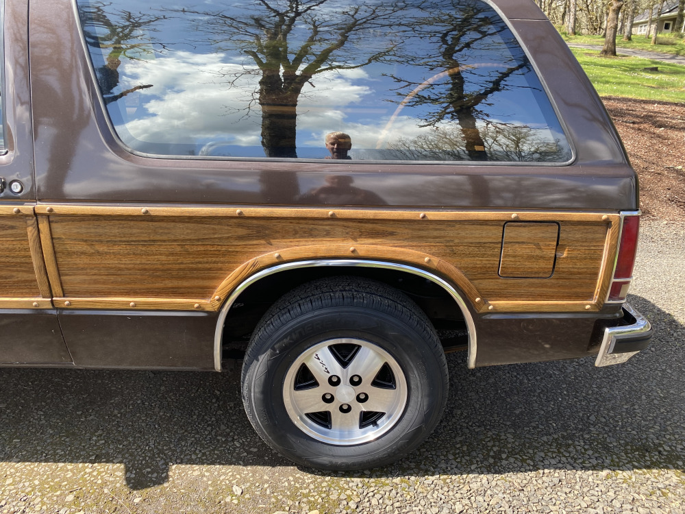 #327 - 1984 GMC S15 2-Door Woody | MAG Auctions