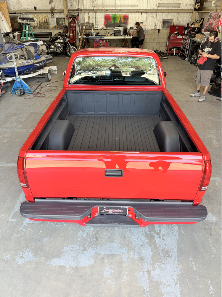 #T130R - 1993 Chevrolet 1500 Standard cab | MAG Auctions