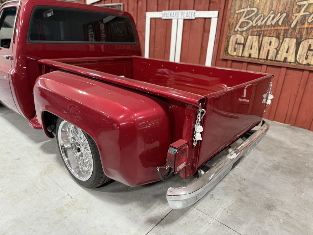 #610 - 1982 Chevrolet C10 Custom Stepside PU | MAG Auctions