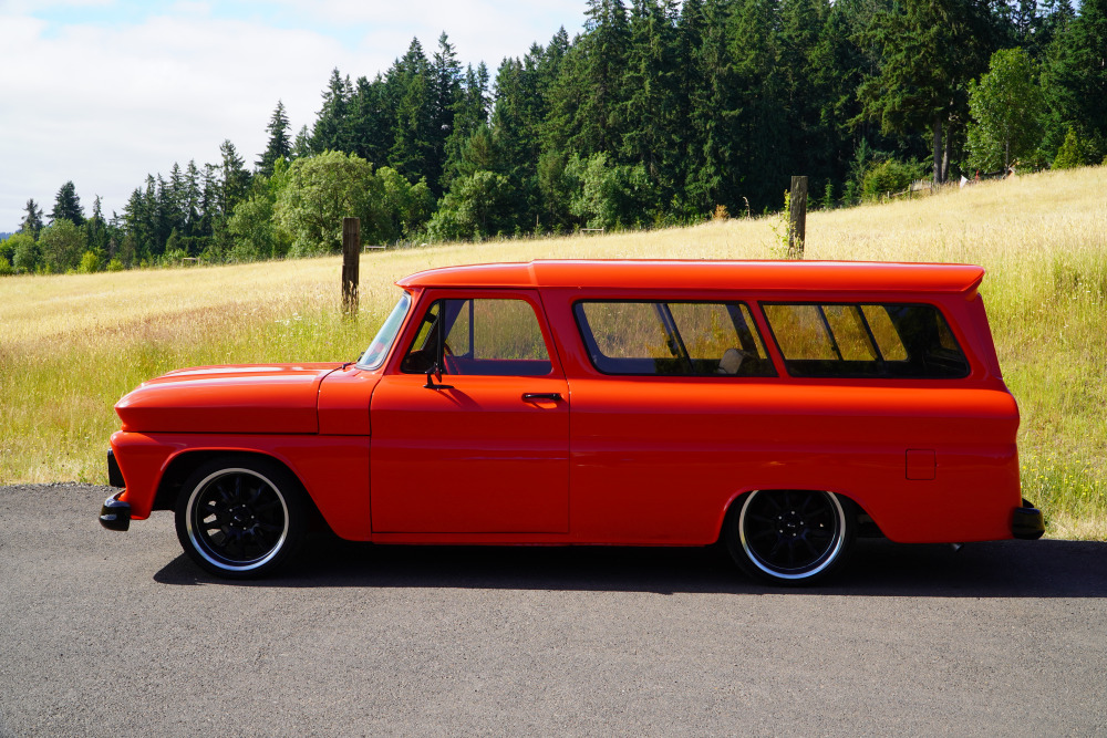 #592 - 1965 Chevrolet Suburban SUV | MAG Auctions