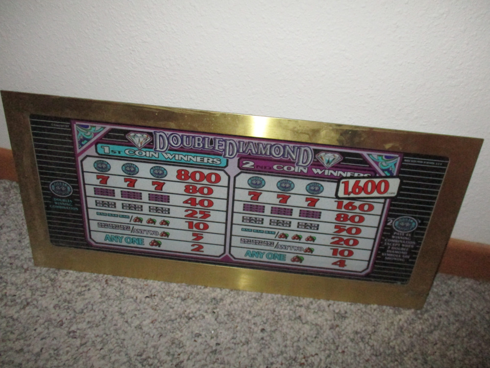 #M121 - Double Diamond Slot Sign | MAG Auctions