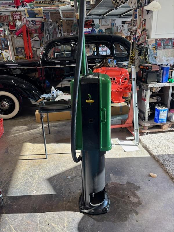#M327 - 1914 Wayne curbside gas pump fully restored Polly Gas | MAG ...