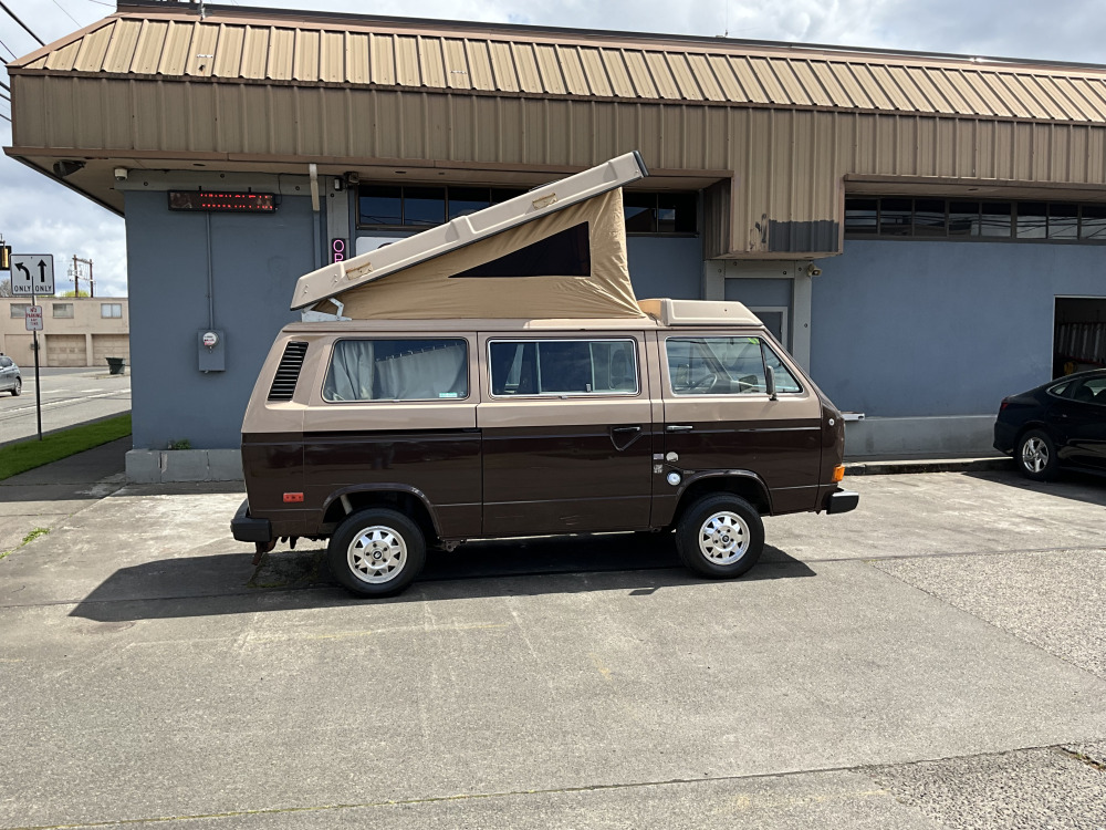 #319 - 1984 Volkswagen Westfalia Wolfsburg edition | MAG Auctions