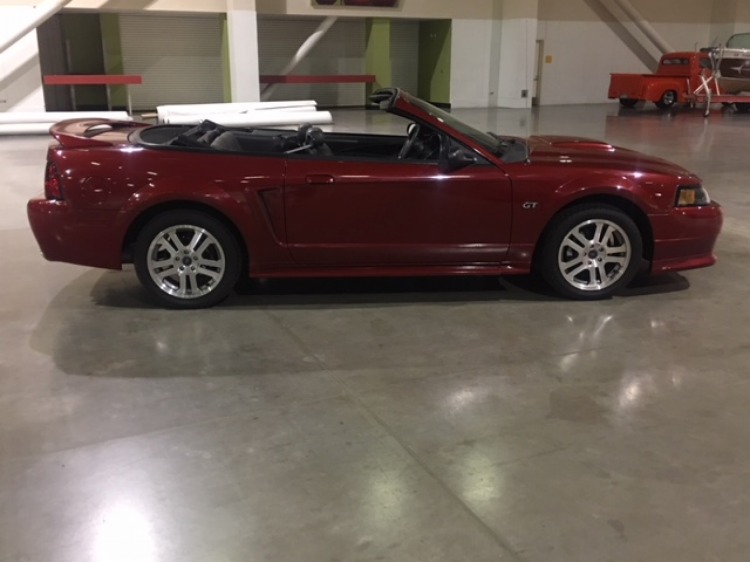 #142 - 2000 Ford Mustang Convertible | MAG Auctions