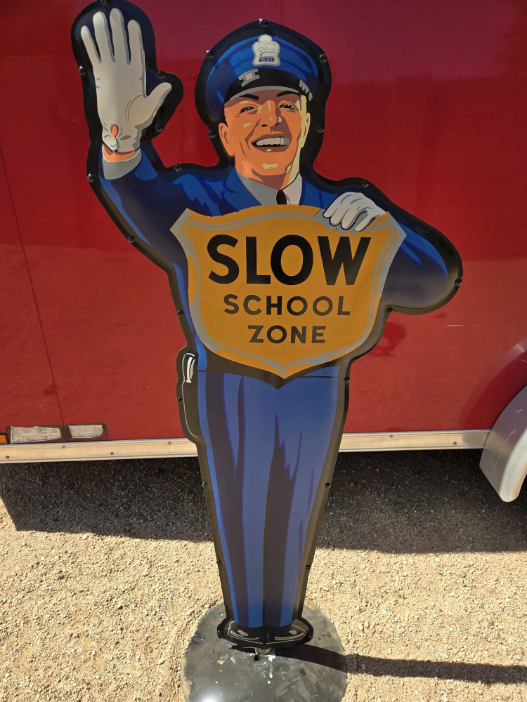 #M303 - Police Stop sign | MAG Auctions