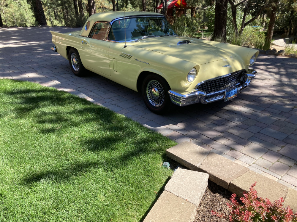 #642 - 1957 Ford Thunderbird 40 XH Convertible | MAG Auctions