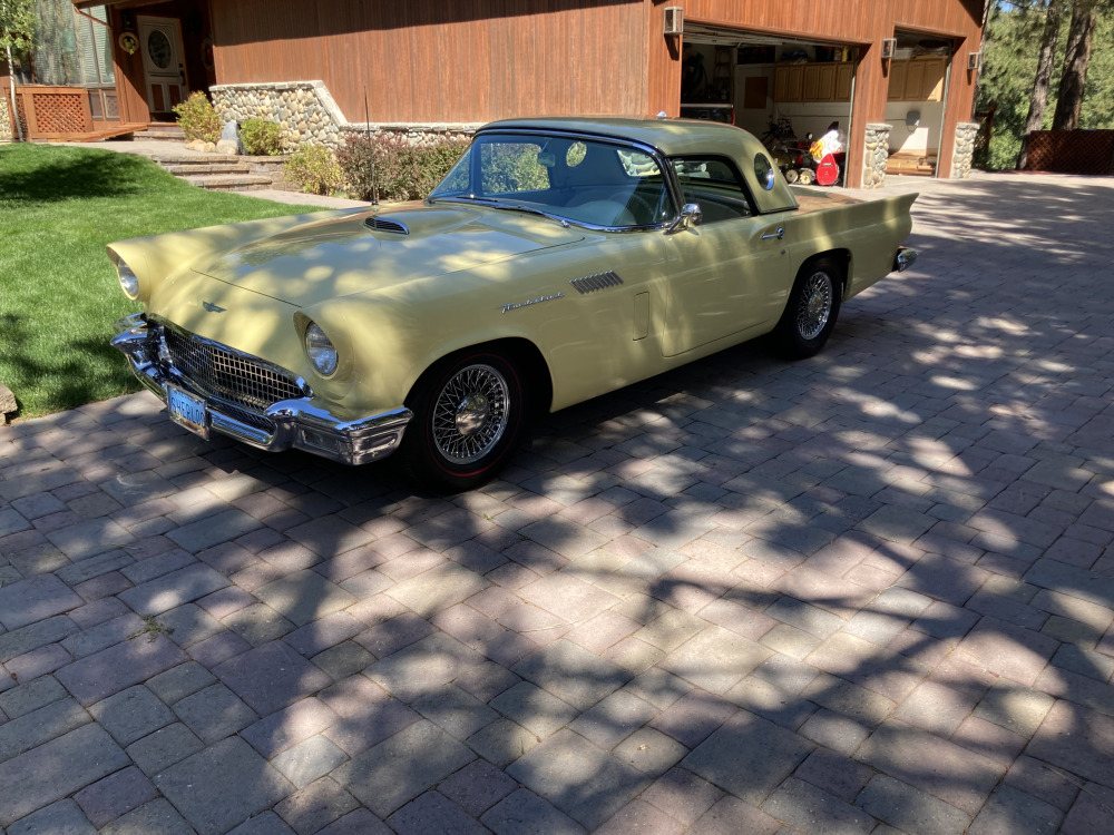 #642 - 1957 Ford Thunderbird 40 XH Convertible | MAG Auctions