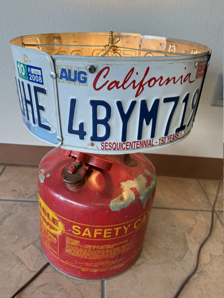 #M168 - Vintage Gas Can License Plate Lamp | MAG Auctions