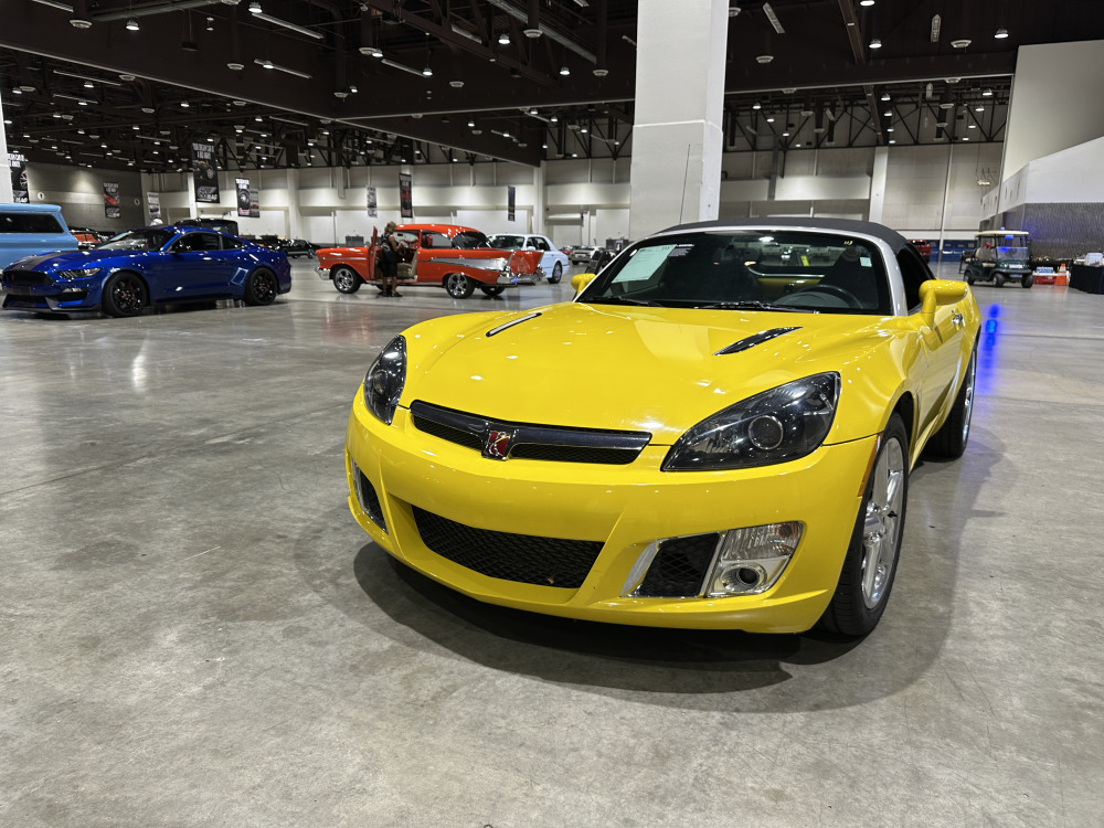 #113 - 2007 Saturn Sky Redline Convertible | MAG Auctions
