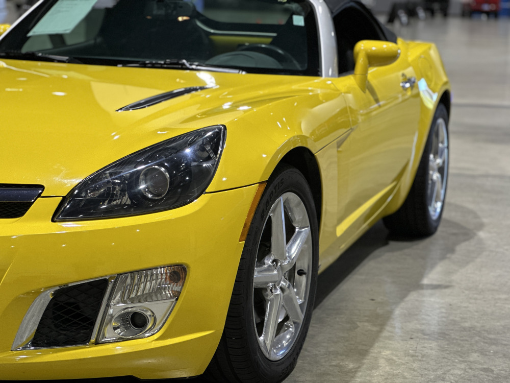 #113 - 2007 Saturn Sky Redline Convertible | MAG Auctions