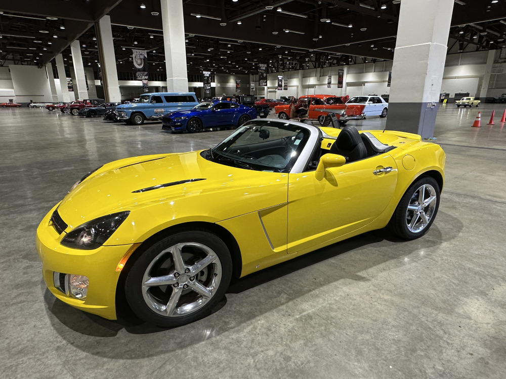 #113 - 2007 Saturn Sky Redline Convertible | MAG Auctions