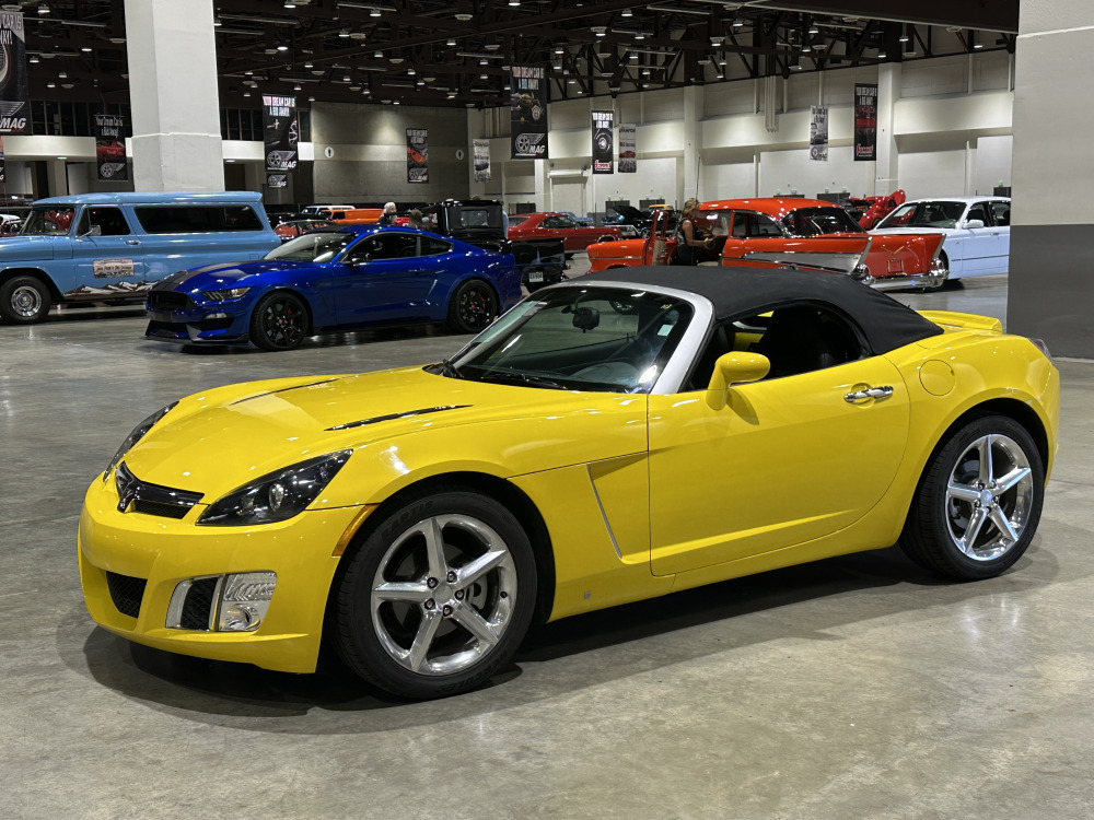 #113 - 2007 Saturn Sky Redline Convertible | MAG Auctions