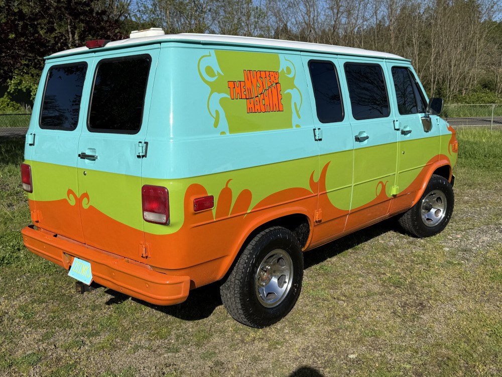 #370 - 1994 GMC Vandura Mystery Machine Re-Creation | MAG Auctions